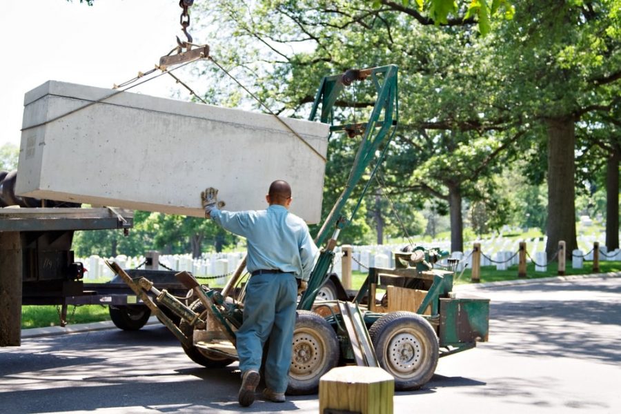 Do You Know About These 8 Cemetery Expenses? - Funeral Basics